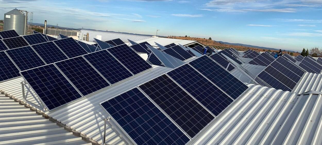 Suports supplies 132 kW of its rooftop structures for two projects ...